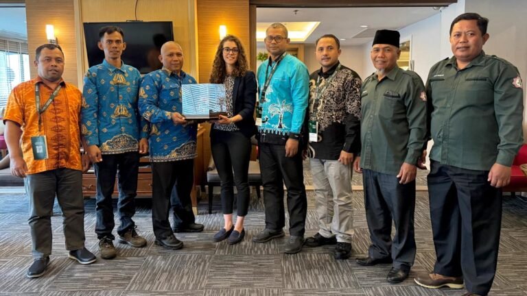 Palm Oil Magazine - Musim Mas Group Successfully Facilitates IDR 20 ...