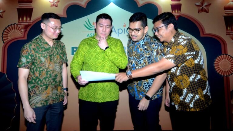 Palm Oil Magazine - Asian Agri and Apical Strengthen Commitment to ...