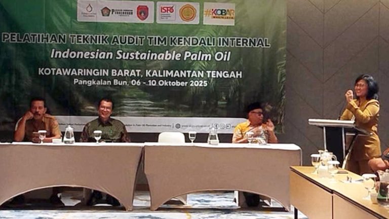 Palm Oil Magazine - Kobar Agriculture Office Strengthens Smallholders ...