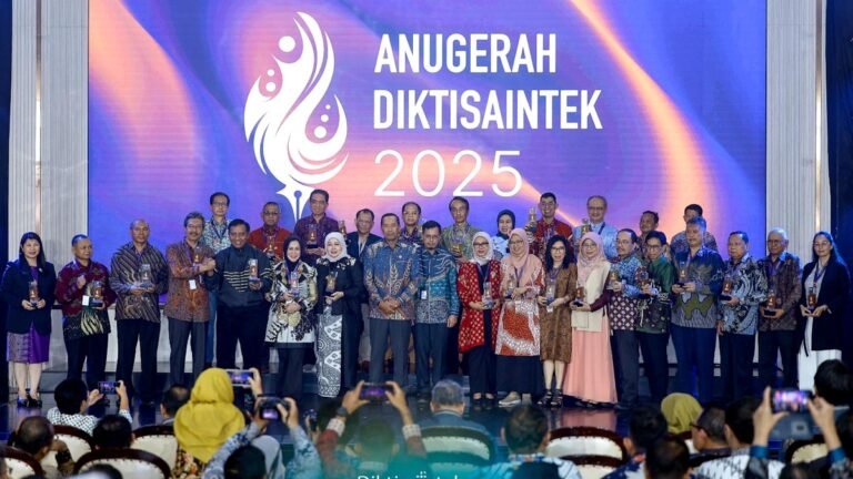 Palm Oil Magazine - INSTIPER Yogyakarta Secures Bronze Award for Best ...
