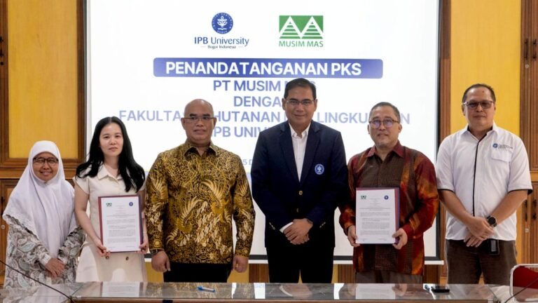 Palm Oil Magazine - Musim Mas Backs IPB University Public Space ...